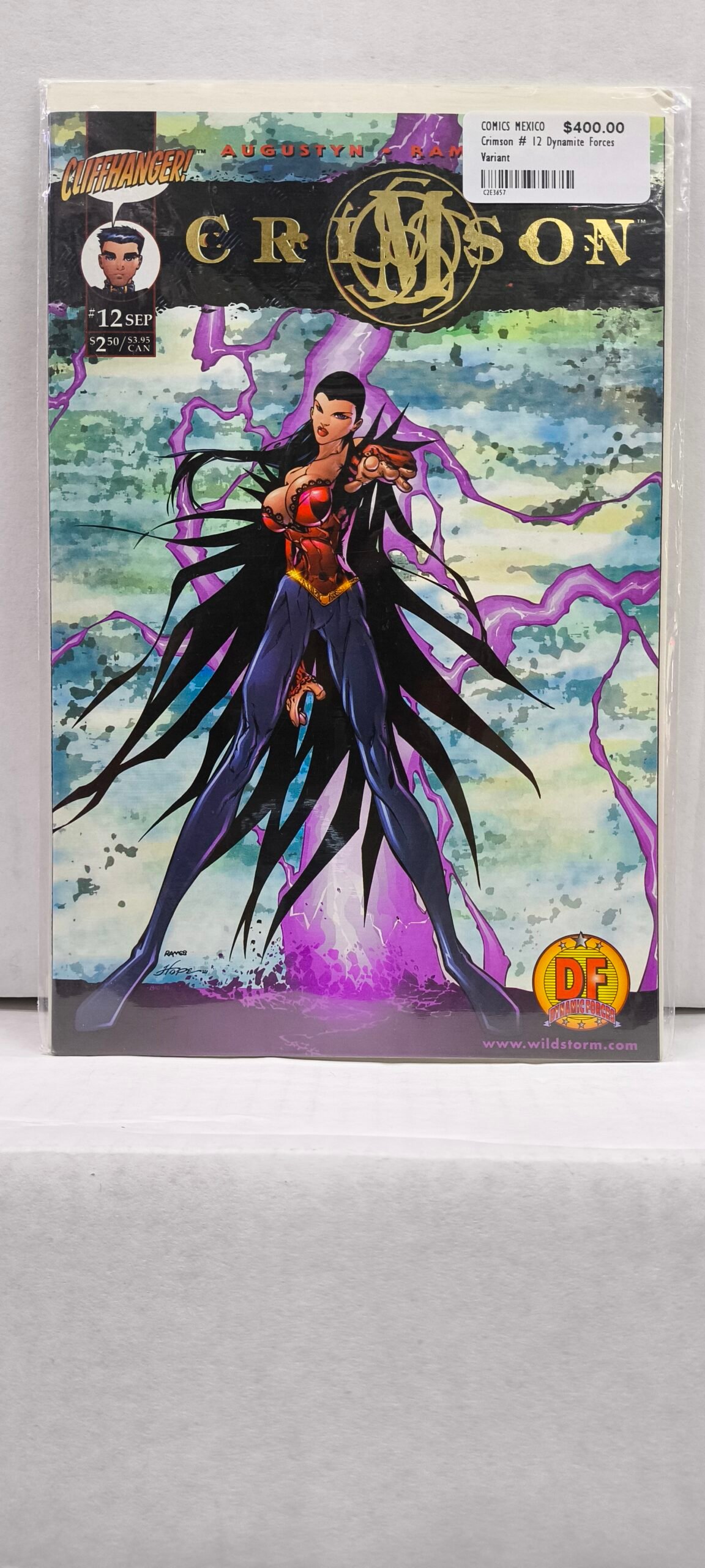 Crimson # 12 Dynamic Forces Variant - comicsmexico.com.mx